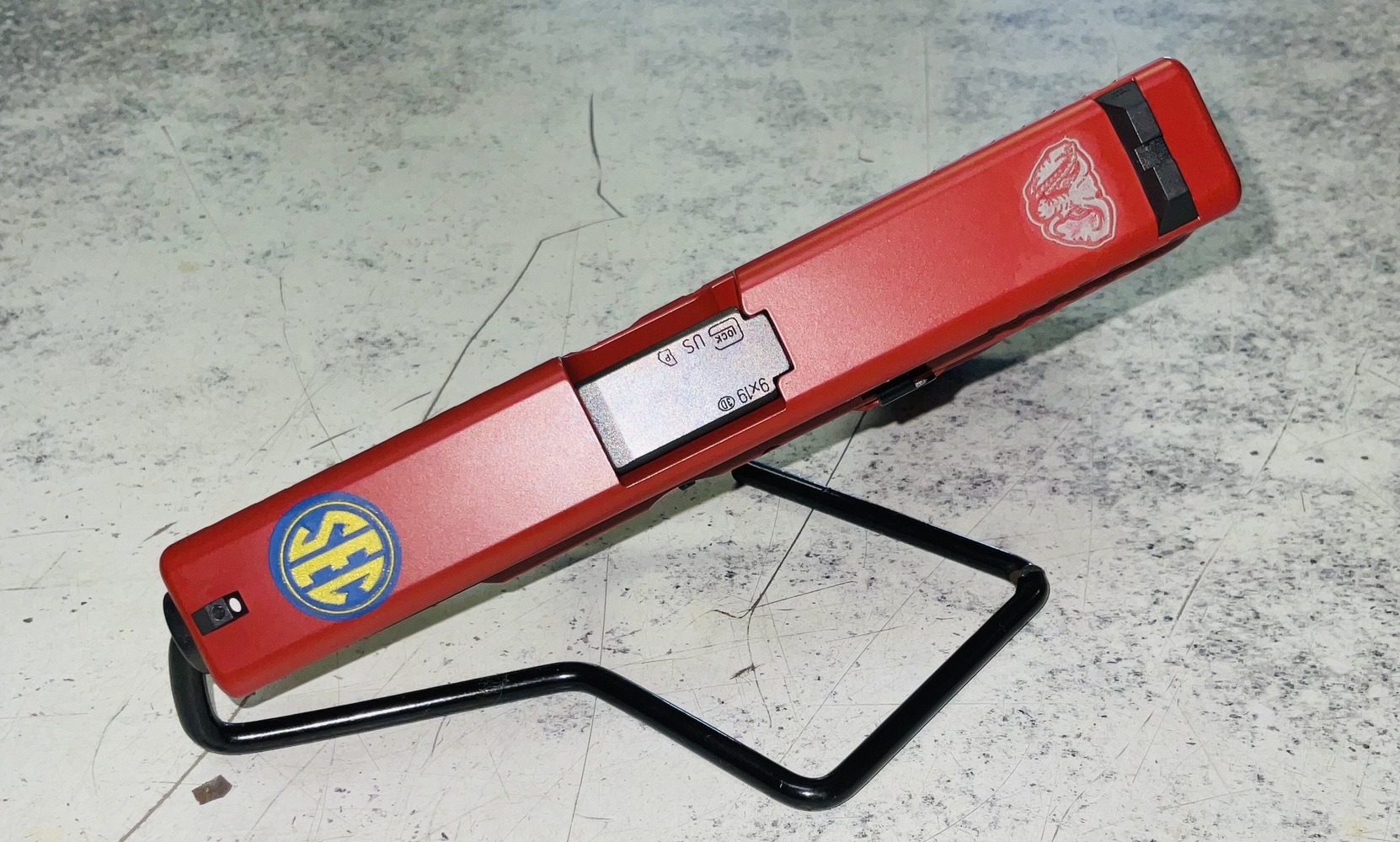 ALABAMA CRIMSON TIDE CUSTOM GLOCK G19 PISTOL BY PREMIER FIREARMS | Pawn ...